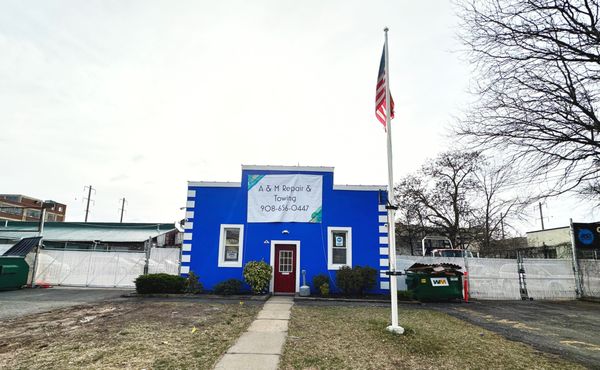 A & M REPAIR AND TOWING - Updated January 2026 - 10 Photos - 2113 ...