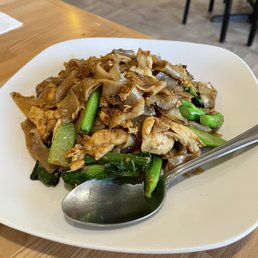 THAI HACHAPI - 156 Photos & 232 Reviews - 119 East F Street, Tehachapi ...