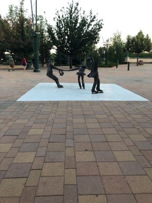 ICE CENTRE AT THE PROMENADE - 14 Photos & 23 Reviews - 10710 ...