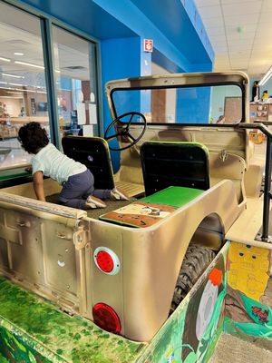 GEORGETOWN PUBLIC LIBRARY - Updated December 2025 - 78 Photos & 29 ...