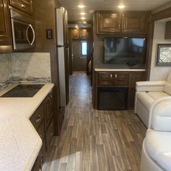 BLUE COMPASS RV TAMPA - 45 Photos & 109 Reviews - 4656 McIntosh Rd ...