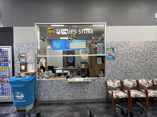 THE UPS STORE - Updated May 2026 - 17 Photos - 2219 W Jefferson St ...