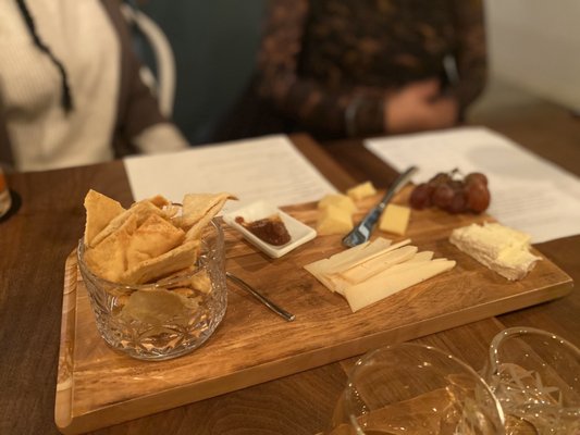 FOUR HUMOURS - Updated November 2024 - 125 Photos & 60 Reviews - 1712 N ...