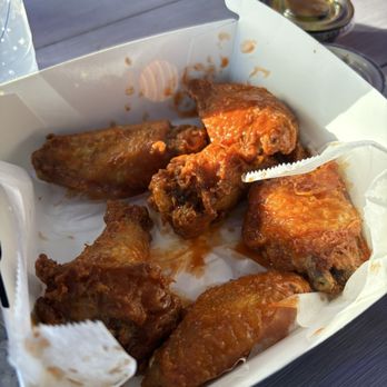 ASTROID BURGERS & WINGS - Updated October 2025 - 138 Photos & 61 ...