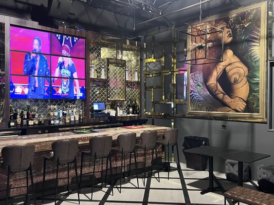 CELAVI KITCHEN &COCKTAILS - 32 Photos - 585 Franklin Gateway SE ...