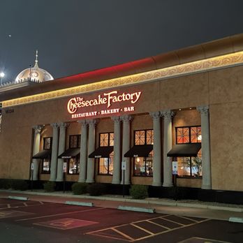 THE CHEESECAKE FACTORY - Updated March 2025 - 1059 Photos & 953 Reviews ...