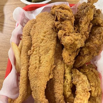 SAMI’S SOUTHERN KITCHEN - Updated October 2025 - 98 Photos & 112 ...