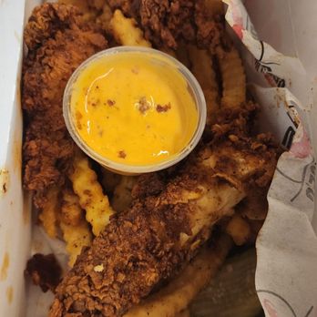 MONROE’S HOT CHICKEN - Updated July 2024 - 747 Photos & 758 Reviews ...