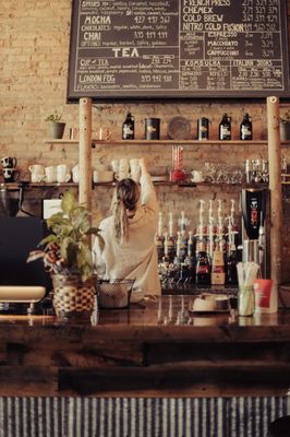 KOOL BEANS COFFEE AND ROASTERIE - Updated May 2025 - 13 Photos & 11 ...