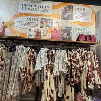 LEXBREEZY - Updated December 2025 - 31 Photos - 98 - 1005 Moanalua Rd ...