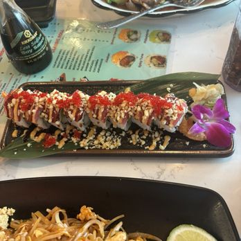 SPOON + FORK THAI KITCHEN - Updated August 2024 - 68 Photos & 77 ...