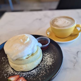 FLUFFY FLUFFY DESSERT CAFE - Updated January 2025 - 396 Photos & 183 ...