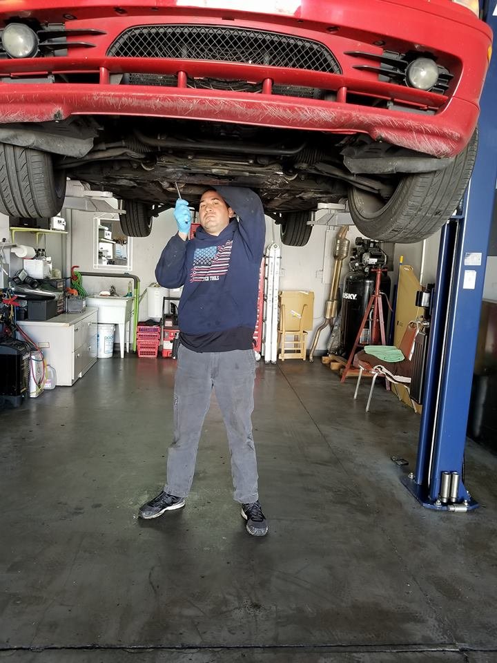 VICTOR’S AUTO REPAIR - 3421 S Decatur Blvd, Las Vegas, Nevada - Auto ...