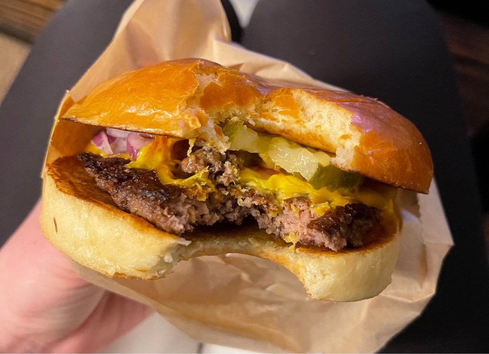 CHILLBURGER - Updated October 2025 - 155 Photos & 100 Reviews - 1225 ...