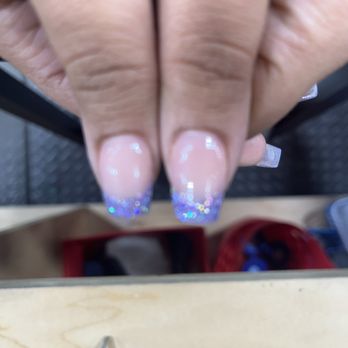 HAPPY NAILS - Updated December 2024 - 138 Photos & 168 Reviews - 117 N ...