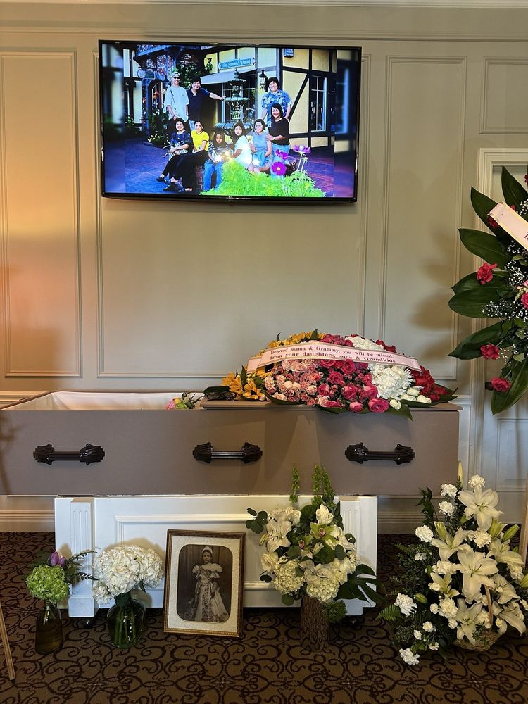 RG FLOWER SHOP - Updated December 2025 - 13 Photos - 615 E 8th St, Los ...