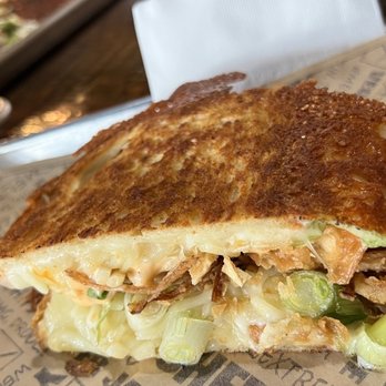MELTZ EXTREME GRILLED CHEESE - Updated July 2024 - 541 Photos & 819 ...