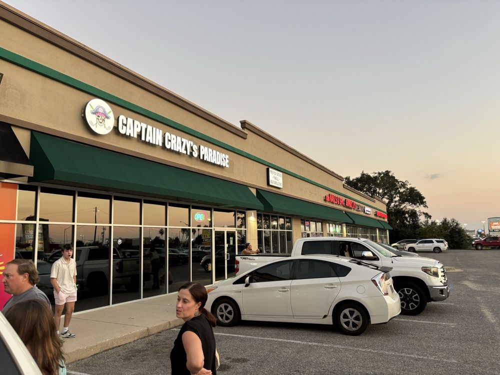 CAPTAIN CRAZY’S PARADISE - Updated December 2025 - 31 Photos & 13 ...