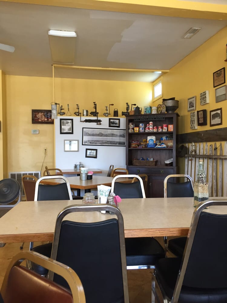 TIN CAN DINER - Updated April 2025 - 116 N Pennsylvania Ave, Venango ...