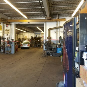 ADVANCE AUTOMOTIVE SERVICE - Updated September 2025 - 22 Reviews - 965 ...