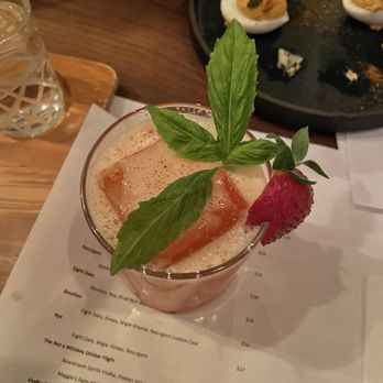 FOUR HUMOURS - Updated December 2024 - 125 Photos & 61 Reviews - 1712 N ...