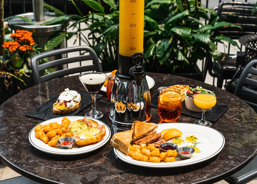 FOX ON JOHN - 371 Photos & 164 Reviews - 106 John St, Toronto, Ontario ...