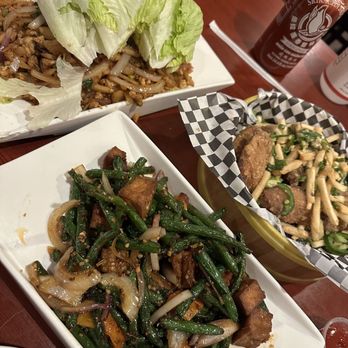 MONKEY KING PUB & GRUB - Updated February 2025 - 1655 Photos & 1416 ...