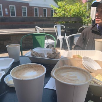 BACKYARD COFFEEHOUSE & EATERY - Updated July 2024 - 93 Photos & 173 Reviews - 178 Main St ...