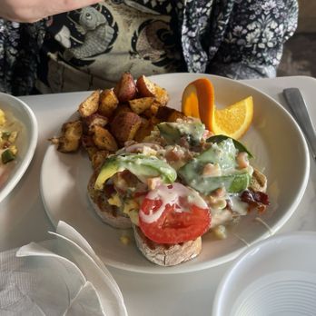 HESTER’S CAFE & COFFEE BAR - SIX POINTS - Updated October 2025 - 680 ...