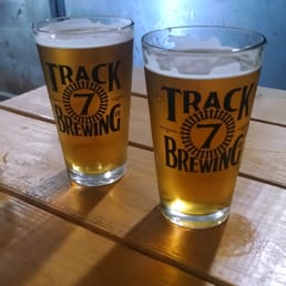 TRACK 7 BREWING - NATOMAS - Updated April 2025 - 1137 Photos & 674 ...