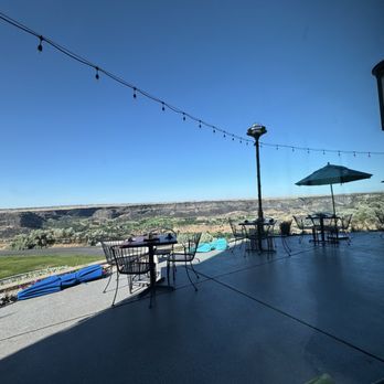 ELEVATION 486 - Updated August 2024 - 601 Photos & 685 Reviews - 195 ...