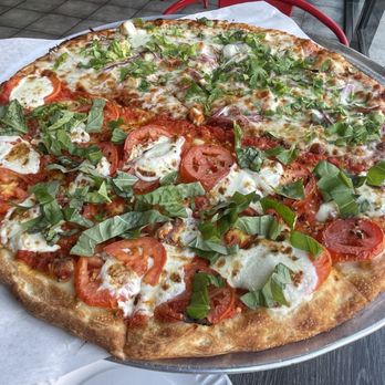 FAT TOMATO PIZZA - Updated January 2026 - 137 Photos & 151 Reviews ...