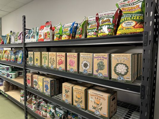 EPIC GREEN THUMB GARDENING SUPPLY STORE - Updated November 2025 - 19 Photos - 820 Conover Blvd W ...