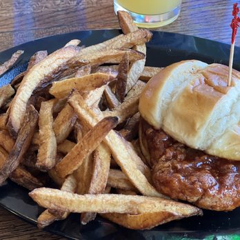 BUMMIE’S ON MAIN - Updated September 2025 - 71 Photos & 46 Reviews ...