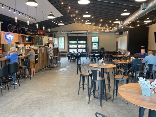 THE HUDSON_218 - Updated October 2025 - 14 Reviews - 208 Curtis Ave ...