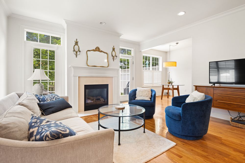 THE PROUD HOUSE - Updated December 2025 - Request a Quote - West ...