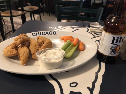 CUBS BAR & GRILL - 259 Photos & 333 Reviews - American (Traditional ...