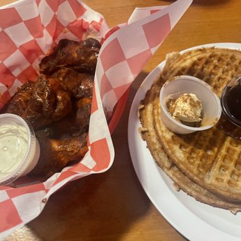FRANK’S FAMOUS CHICKEN & WAFFLE - 483 Photos & 412 Reviews - 400 ...