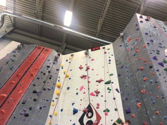 ADVENTURE ROCK CLIMBING AND FITNESS - 10 Photos & 25 Reviews - Rock ...