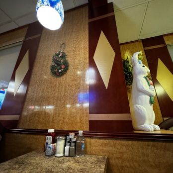 OLD BRIDGE DINER FAMILY RESTAURANT - Updated July 2024 - 119 Photos ...