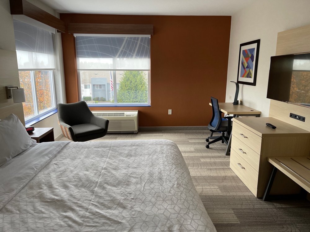 HOLIDAY INN EXPRESS EUGENE - SPRINGFIELD - Updated July 2024 - 81 ...