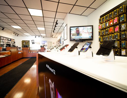 CELL PHONES FOR LESS - Updated October 2025 - 19 Photos & 35 Reviews ...