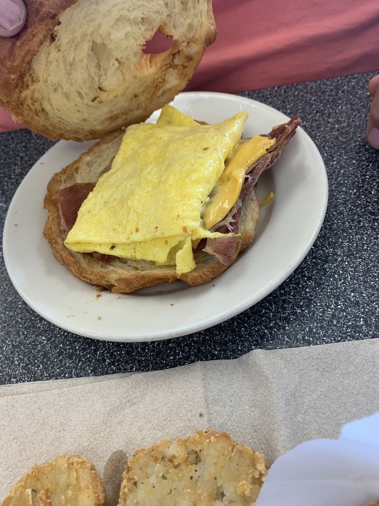 MABEL’S KITCHEN - Updated June 2024 - 1609 Acquoni Rd, Cherokee, North ...