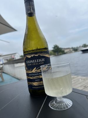 WHITE CAP FISH MARKET - Updated October 2025 - 143 Photos & 97 Reviews ...