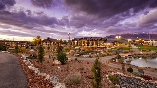 BEST WESTERN PLUS HIGH COUNTRY INN - Updated December 2025 - 181 Photos ...