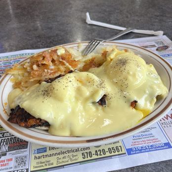 TRIPLETS FAMILY RESTAURANT - Updated April 2025 - 123 Photos & 152 ...