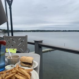 LAKE INN - Updated September 2025 - 115 Photos & 175 Reviews - 3711 ...