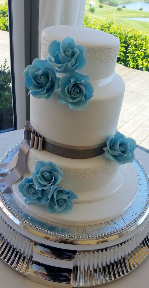 YELLOW BUTTERFLY CAKES & SUGARCRAFT - Updated April 2024 - Request ...