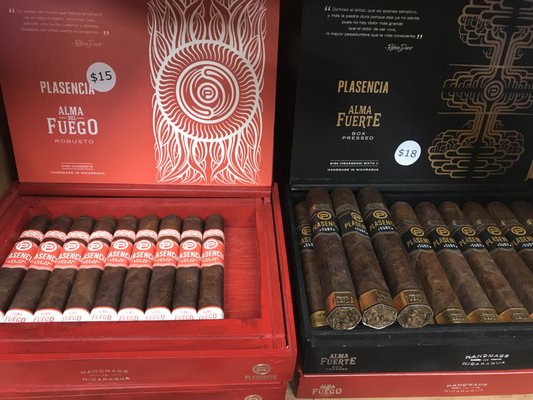 GRUMPY GRINGO FINE CIGARS - Updated January 2026 - 23 Photos - 4 Camino ...