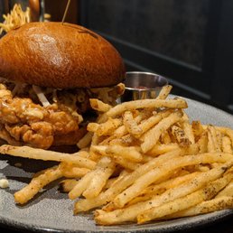 90TH MERIDIAN KITCHEN & BAR - Updated July 2025 - 118 Photos & 29 ...